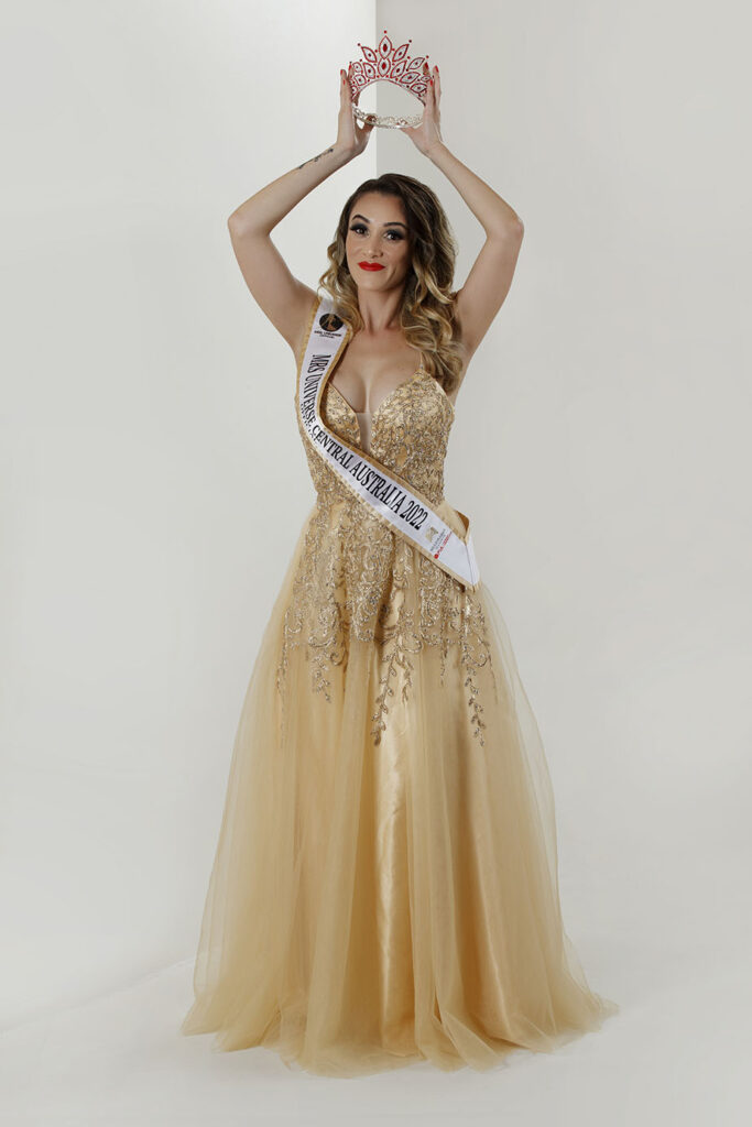 Introducing The Beauty Behind The Cover Of The April 2022 Issue Of Mrs ...